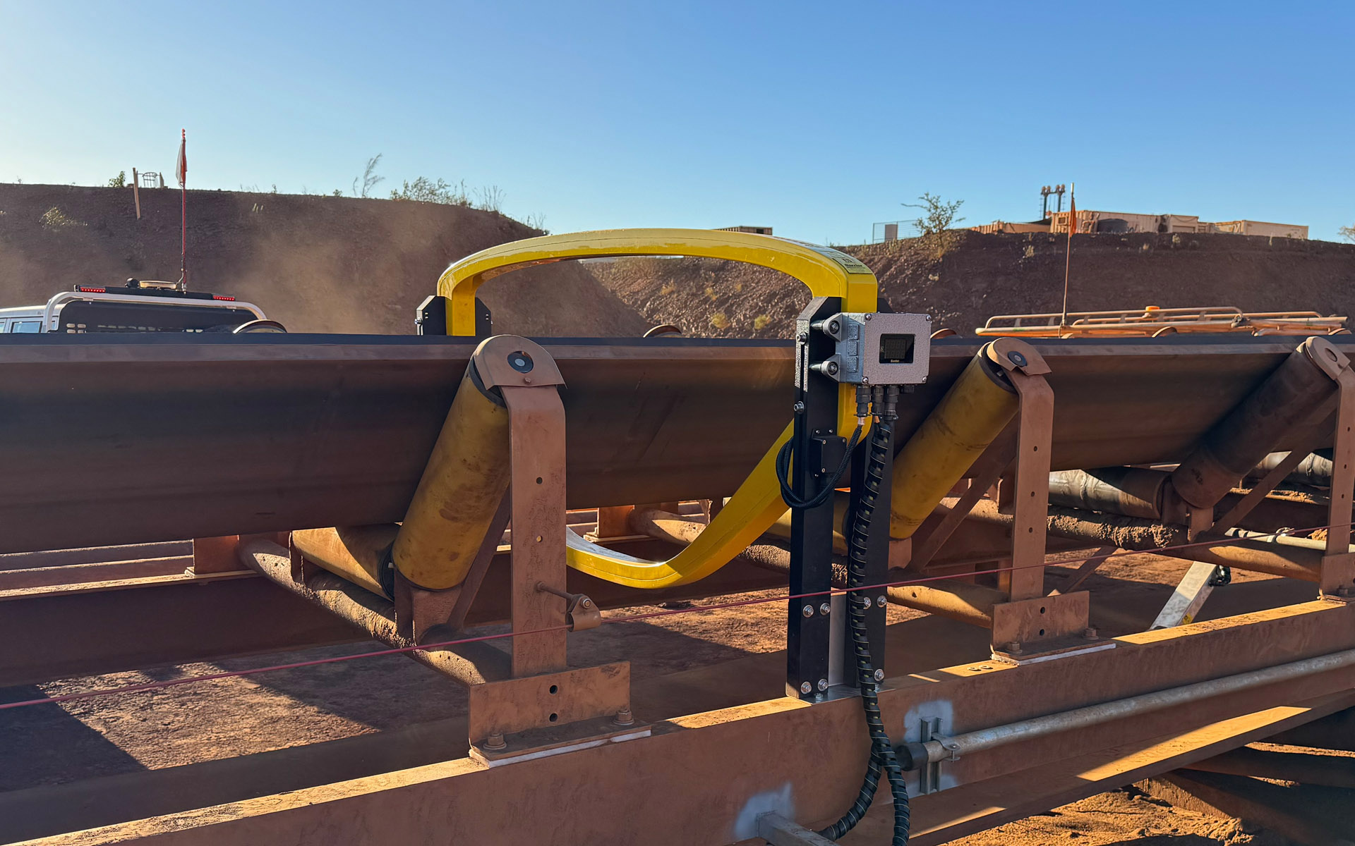 Tramp Metal Detector for Mining | BARRIER